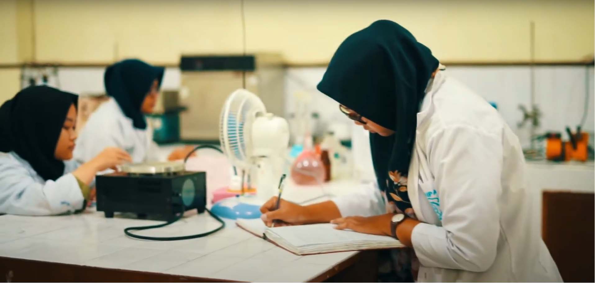 UNS Integrated Laboratory | Bachelor of Chemistry Education ...