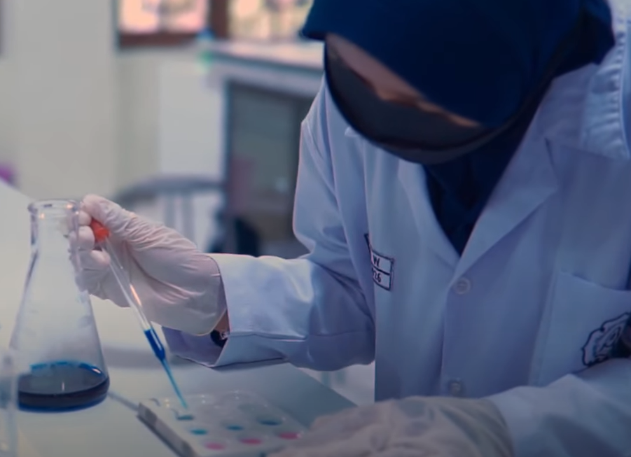 Research Laboratory | Bachelor of Chemistry Education - Universitas ...